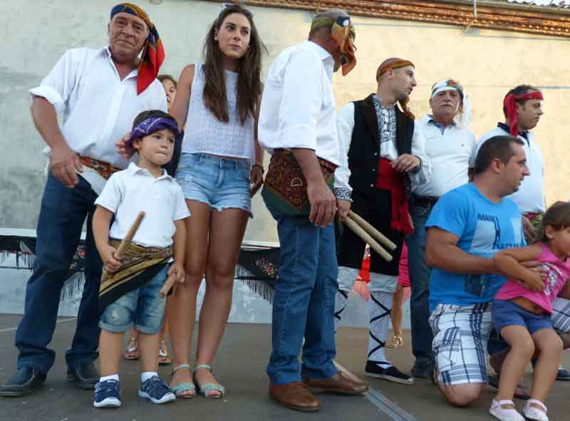 Paloteo de todas las edades | Acueducto2