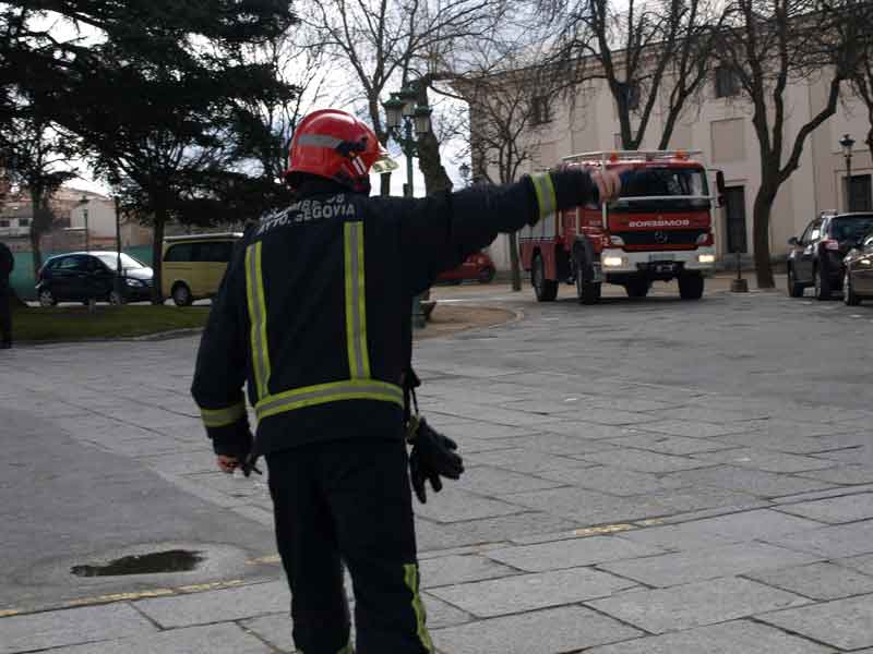 Alc%c3%a1zar-Cami%c3%b3n-Bombero1%28g%29 | Acueducto2