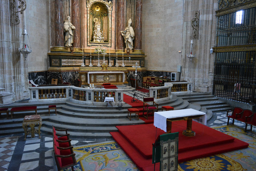 La Catedral renovará su altar mayor | Acueducto2