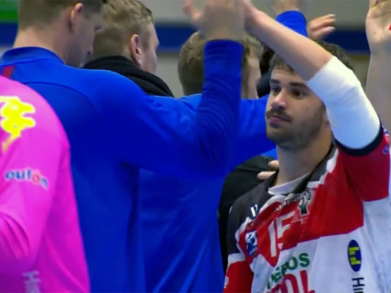 Noche histórica y sin sorpresas en la primera visita del Barça al ...